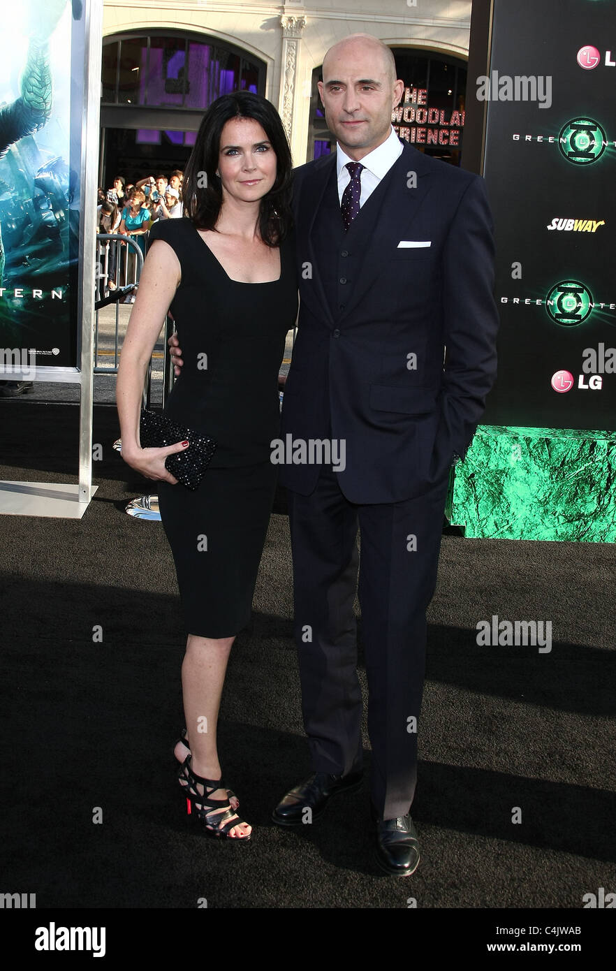 Mark strong wife liza marshall hi-res stock photography and images - Alamy