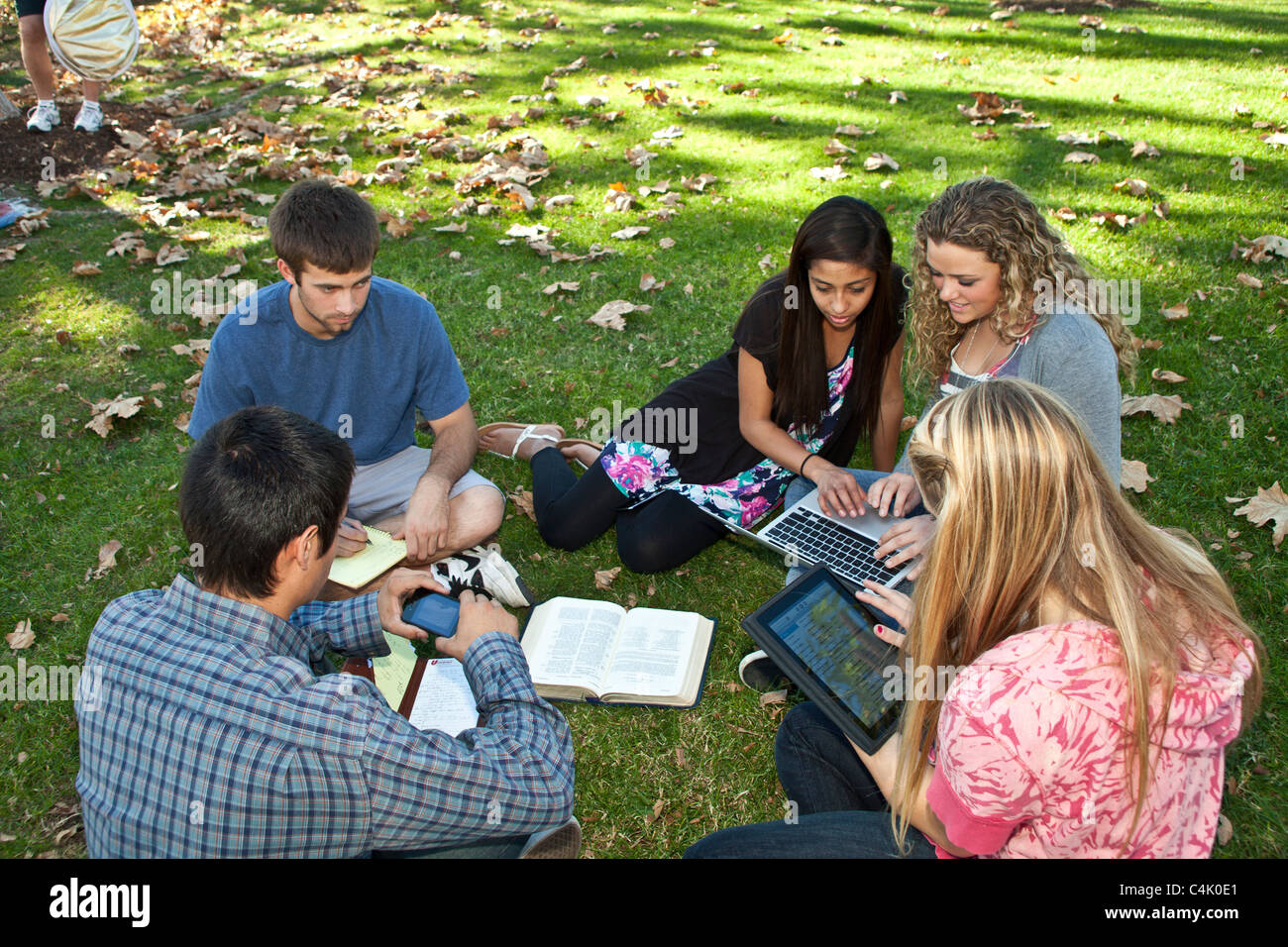 15-18 year years old discussion Multi ethnic group Teens study together ...