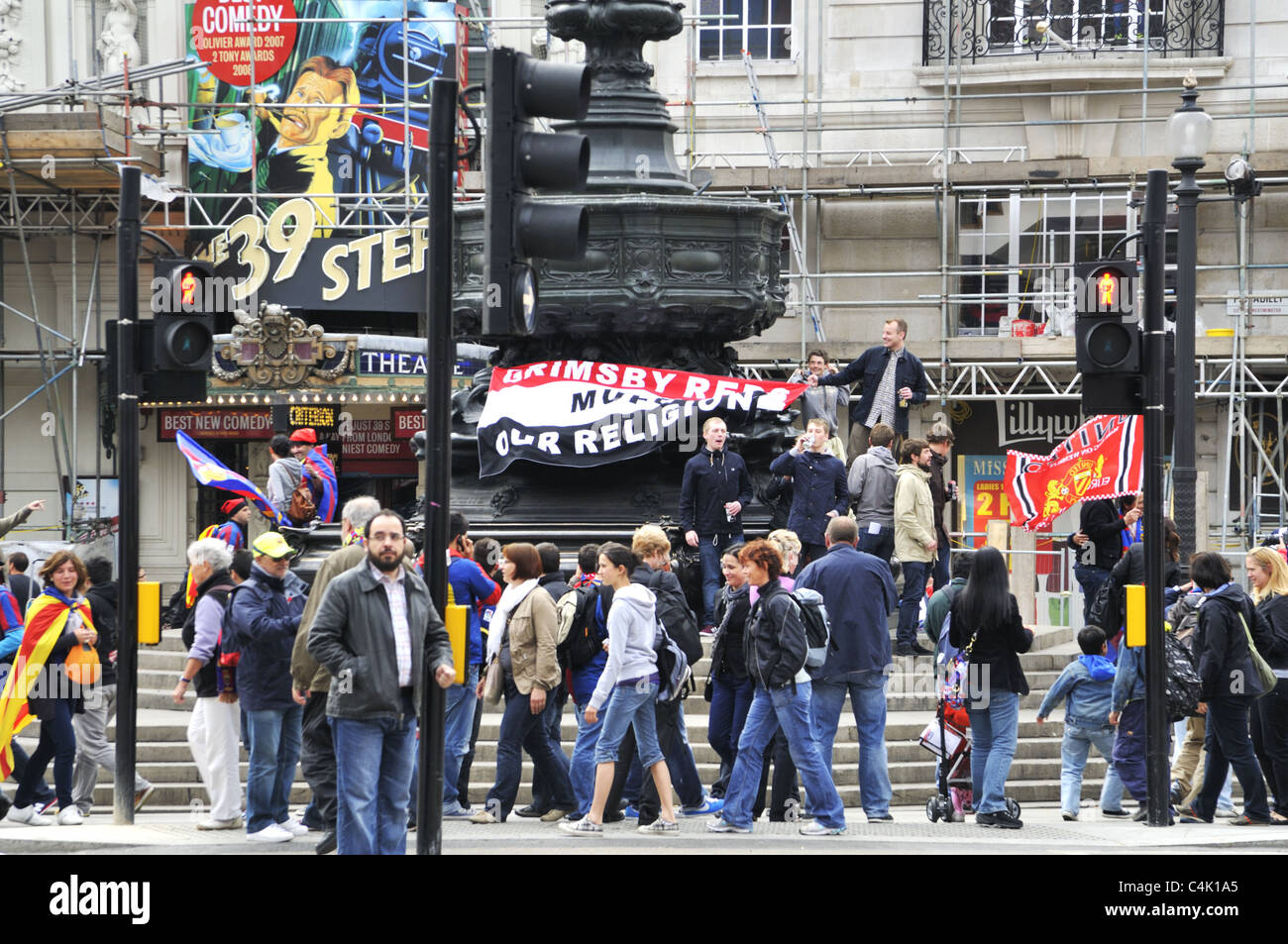 Piccadilly circus football fans hi-res stock photography and images - Alamy