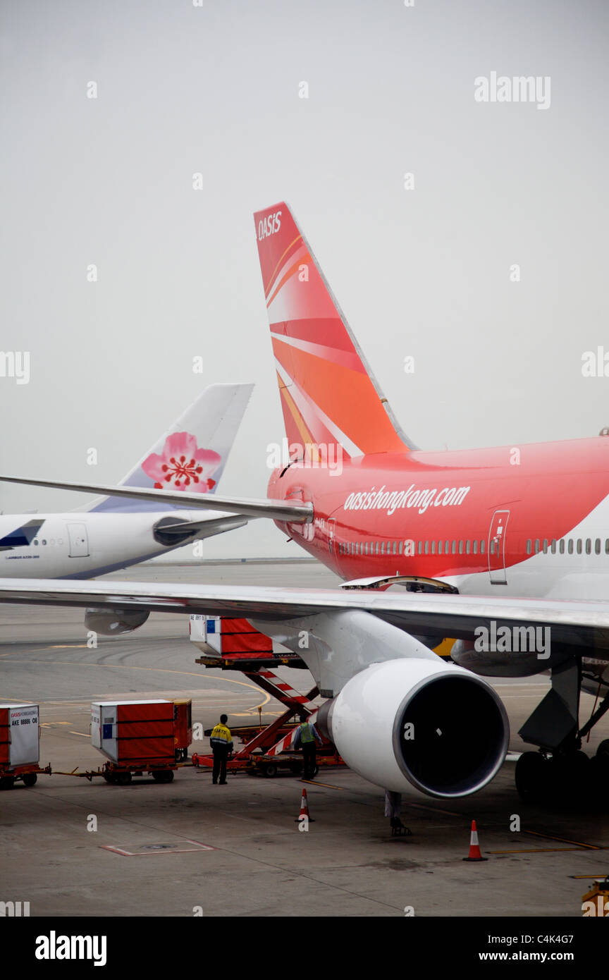 Airline livery hi-res stock photography and images - Alamy