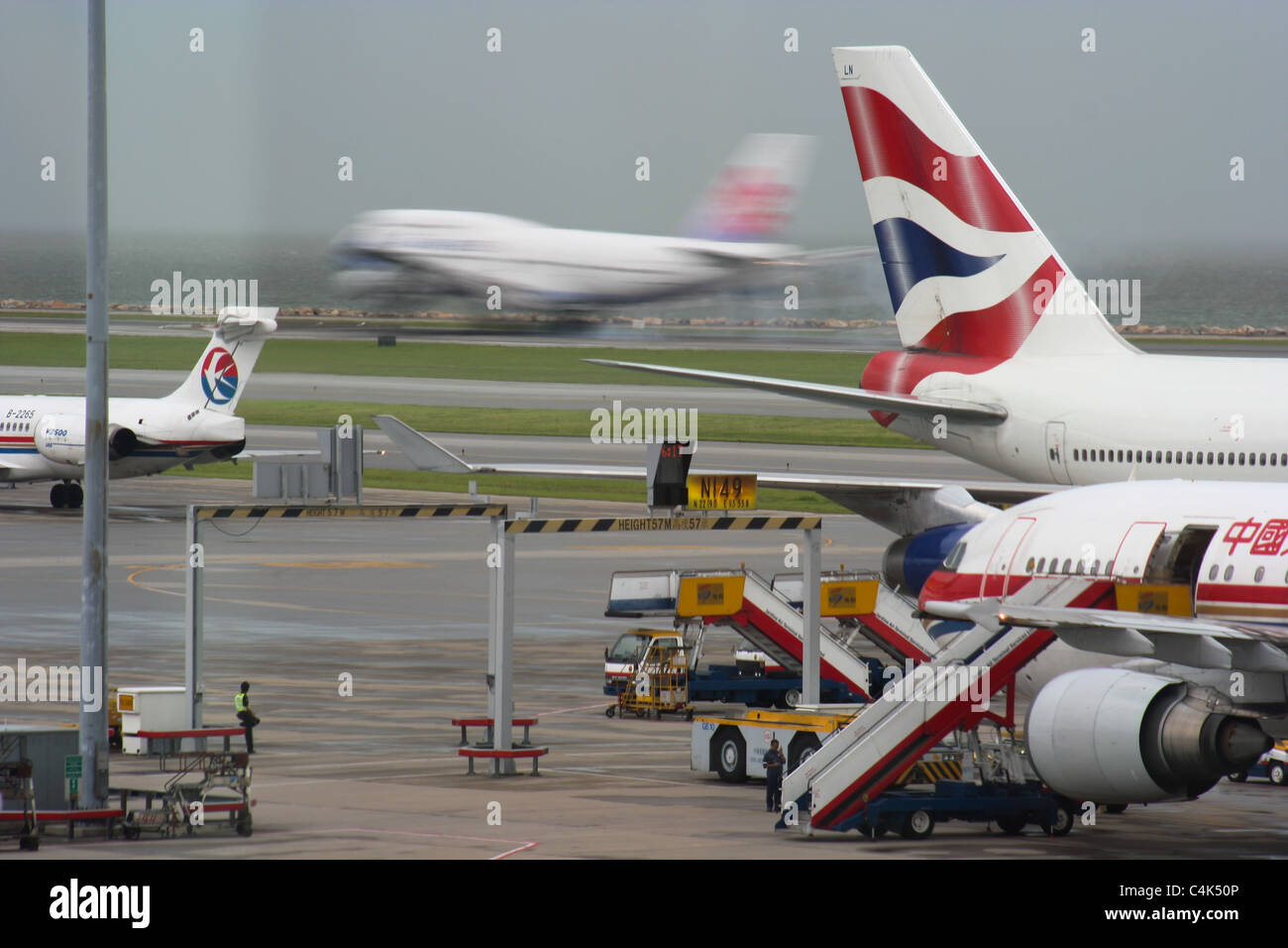 China airlines plane hi-res stock photography and images - Alamy