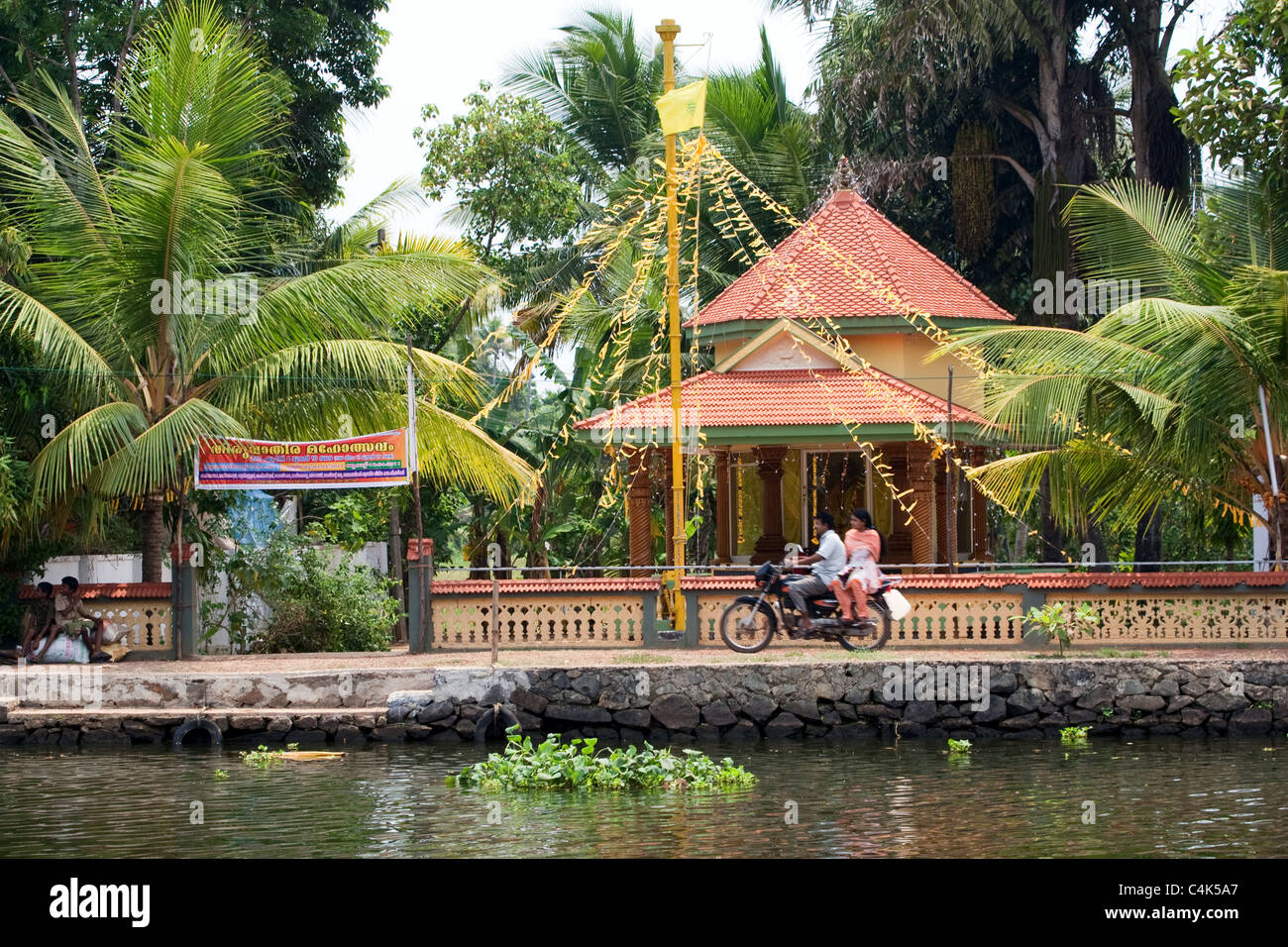 Hindu temple backwaters of Alleppey (Alappuzha), Kerala, India Stock ...