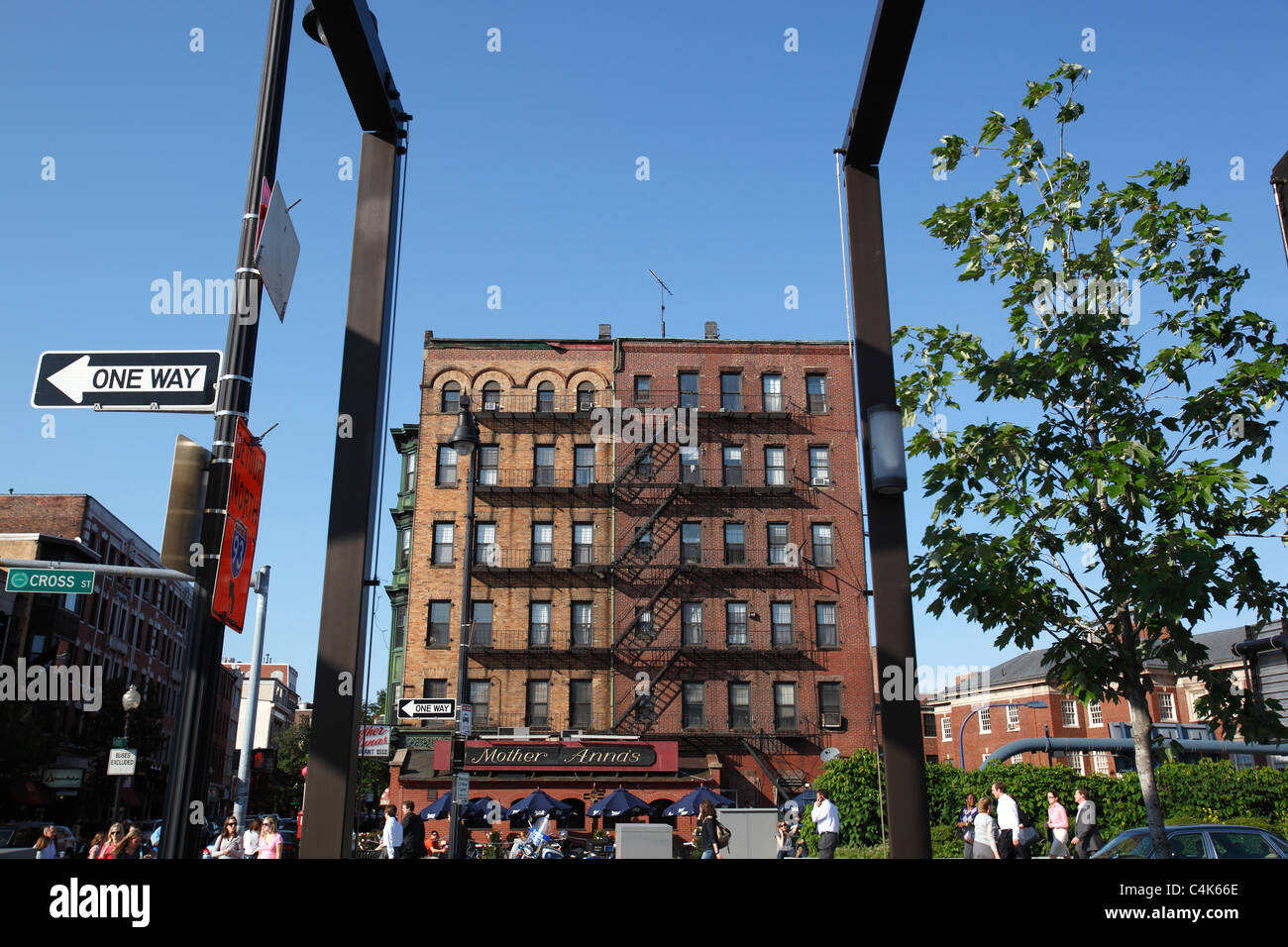 Boston street scene hi-res stock photography and images - Alamy