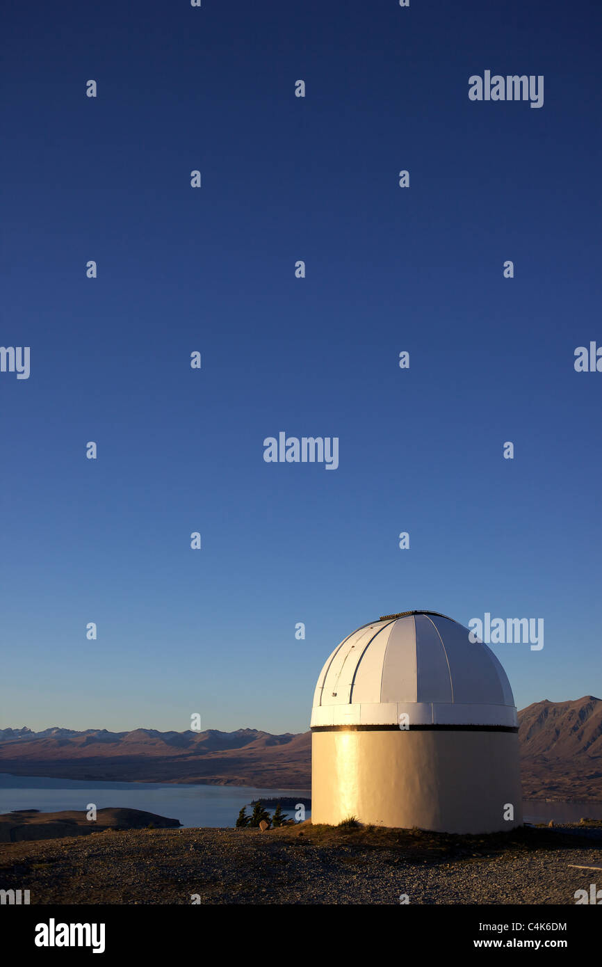 Mount John University Observatory atop of Mount John overlooking Lake ...