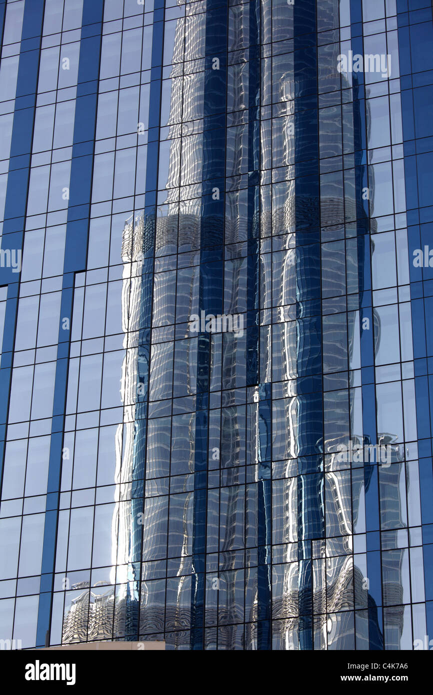 Dubai skyscraper detail modern architecture building tower tall hi-res ...