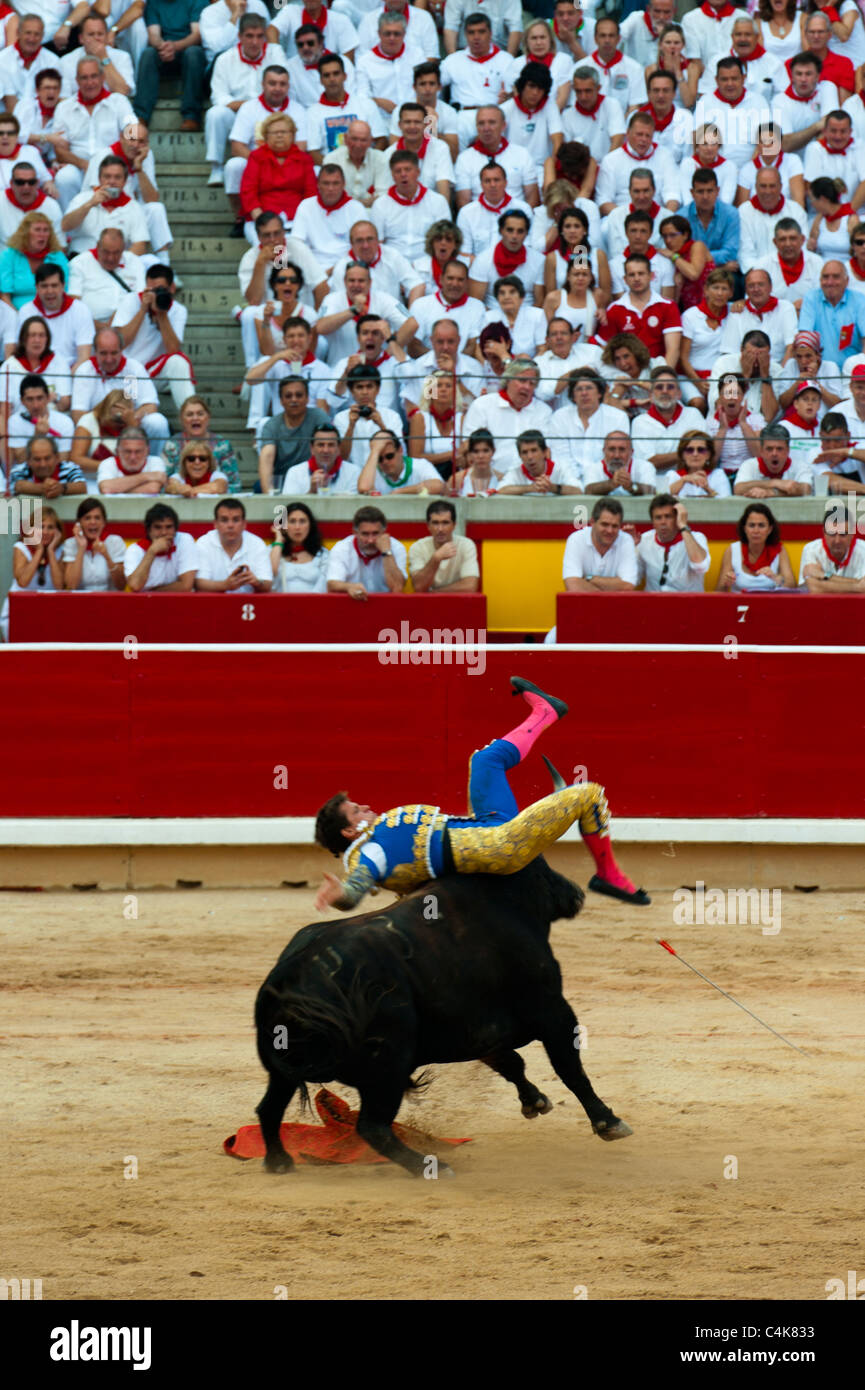 Bull goring hi-res stock photography and images - Alamy