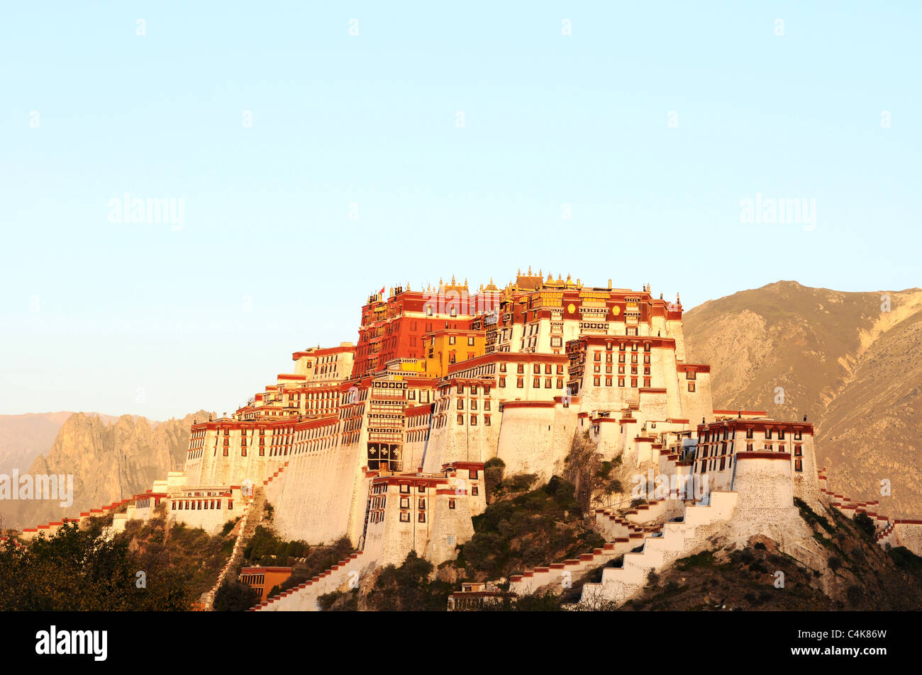 Landscape of the famous Potala Palace in Lhasa,Tibet Stock Photo - Alamy