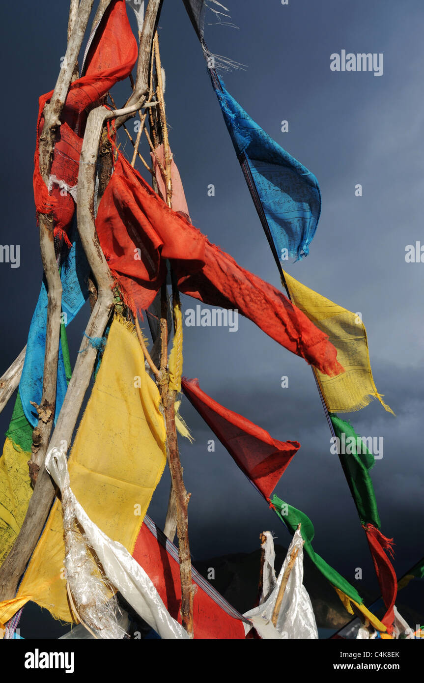 Colorful tibetan prayer flags hi-res stock photography and images - Alamy