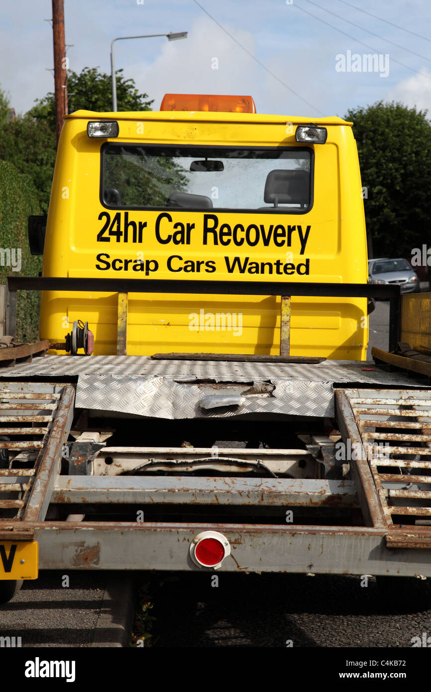Breakdown recovery truck hi-res stock photography and images - Alamy