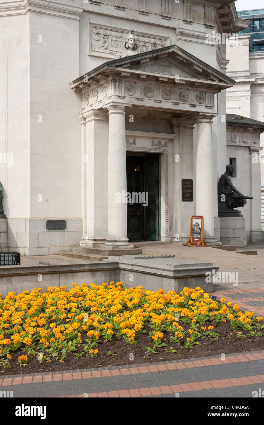 Birmingham hall of memory hi-res stock photography and images - Alamy