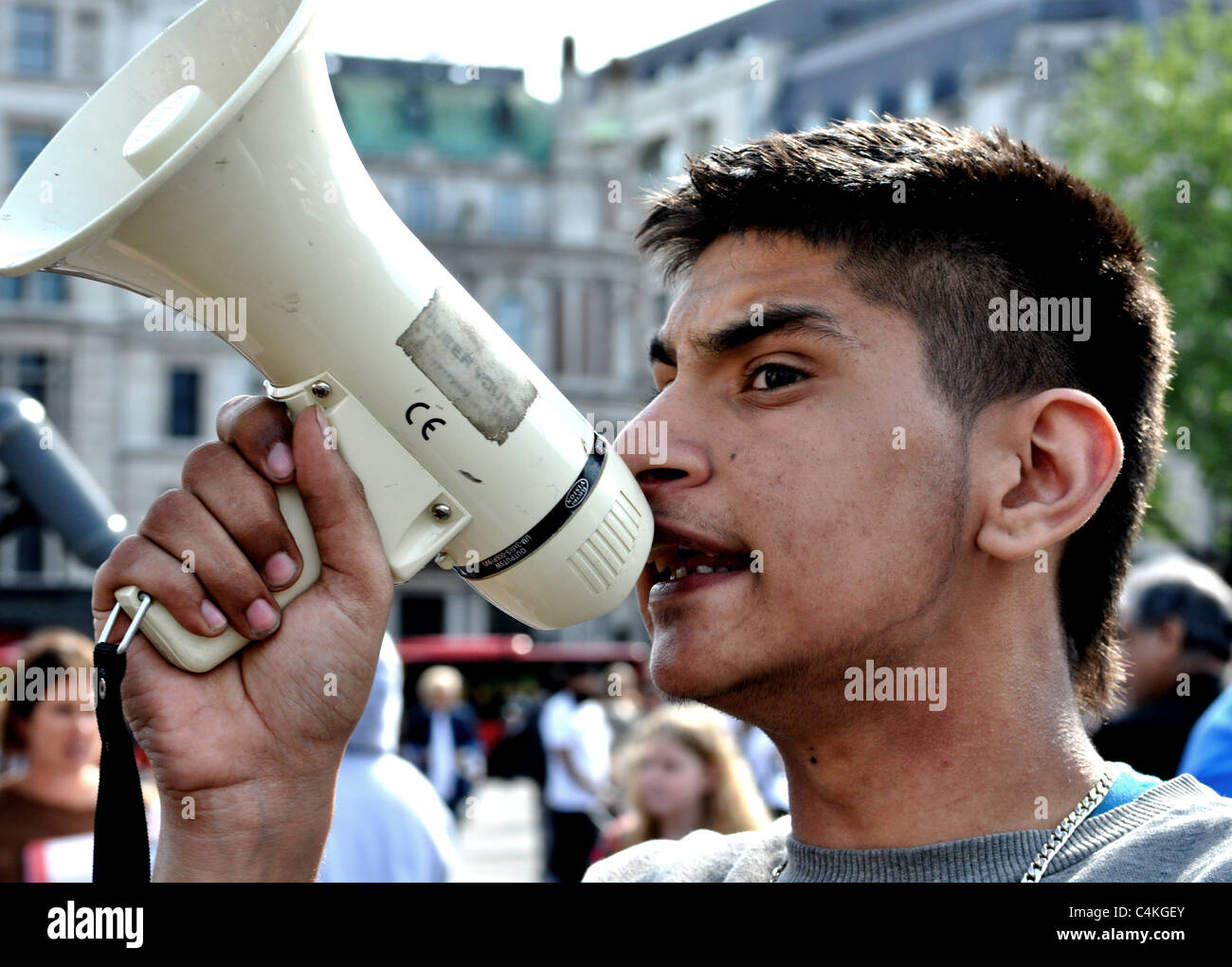 Photographs from 2011 1st May International Workers Day march, rally ...