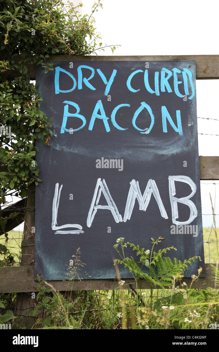 Farm shop sign hi-res stock photography and images - Alamy