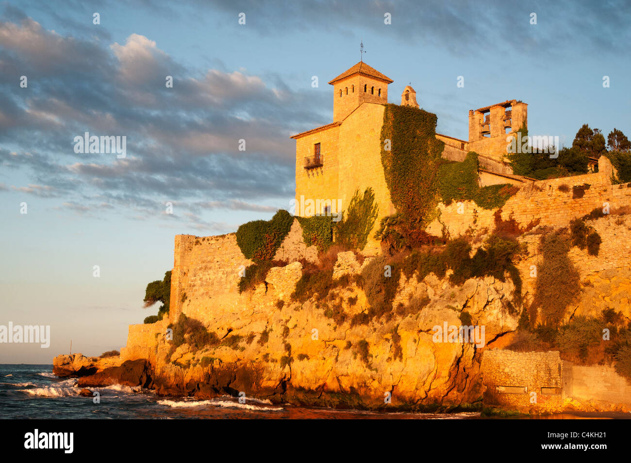 Tamarit castle hi-res stock photography and images - Alamy