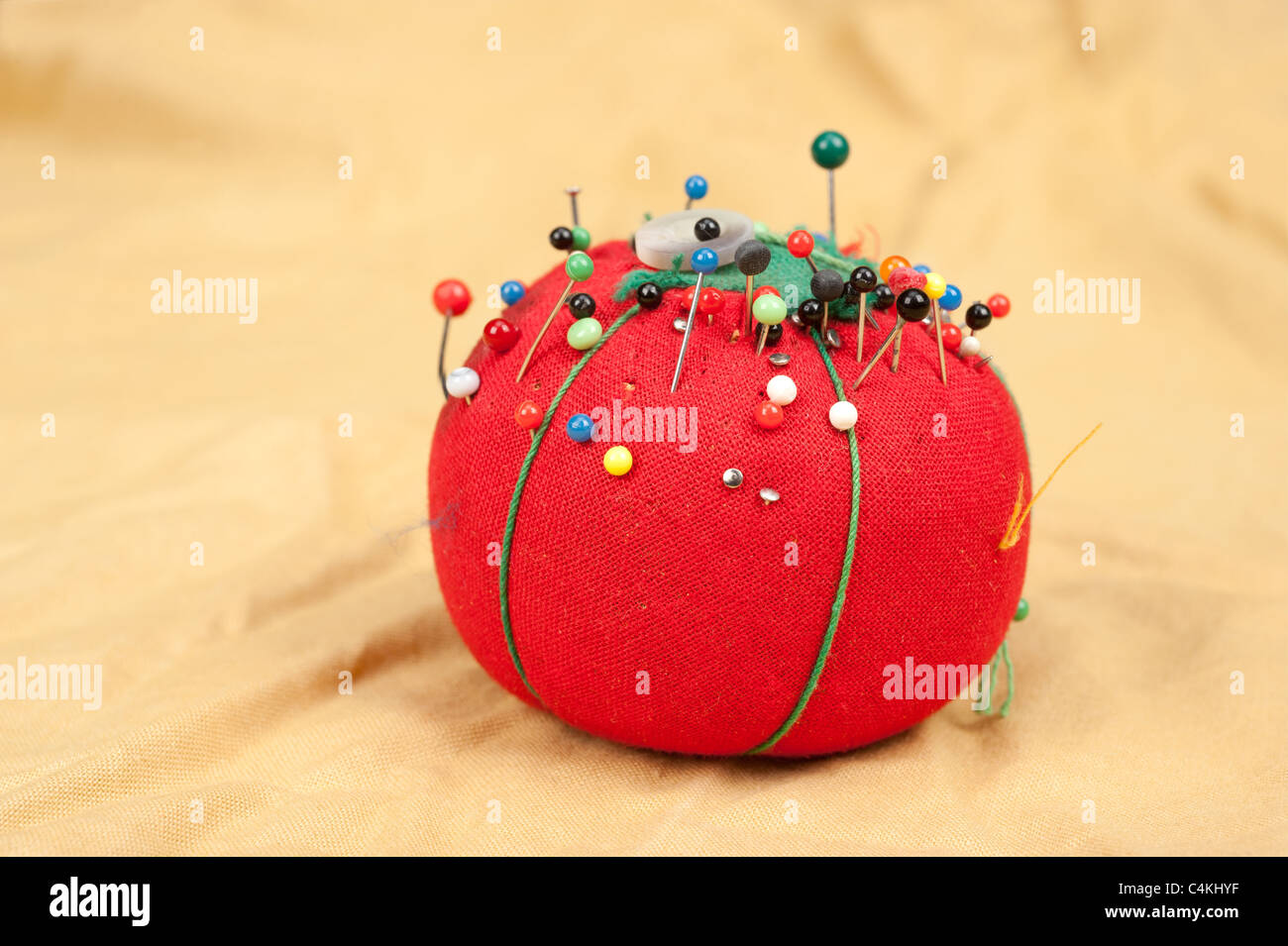 Pin cushion hi-res stock photography and images - Alamy