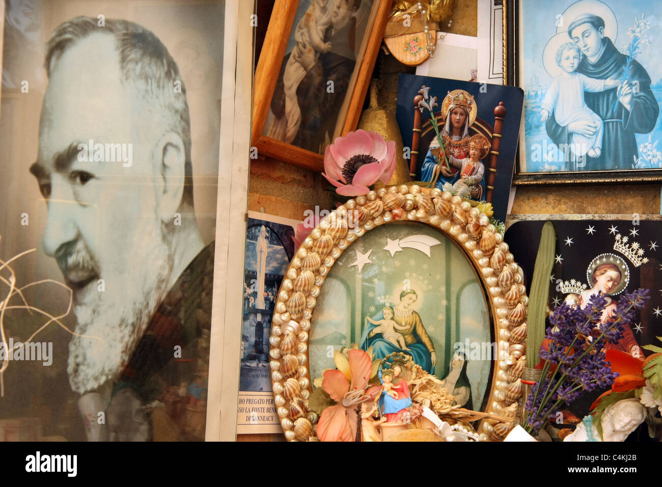 Catholic imagery paintings hi-res stock photography and images - Alamy