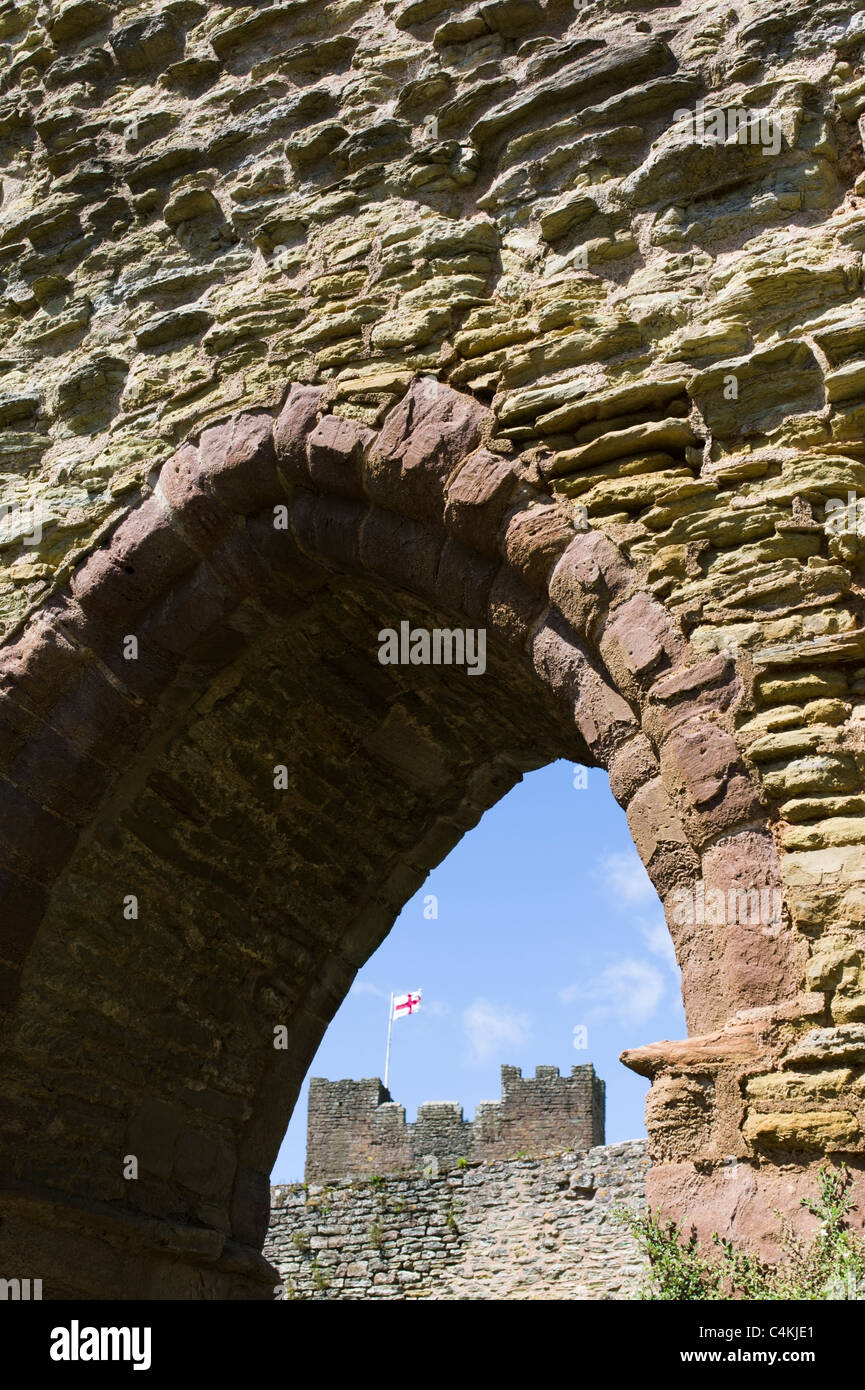 Historical ludlow castle hi-res stock photography and images - Alamy