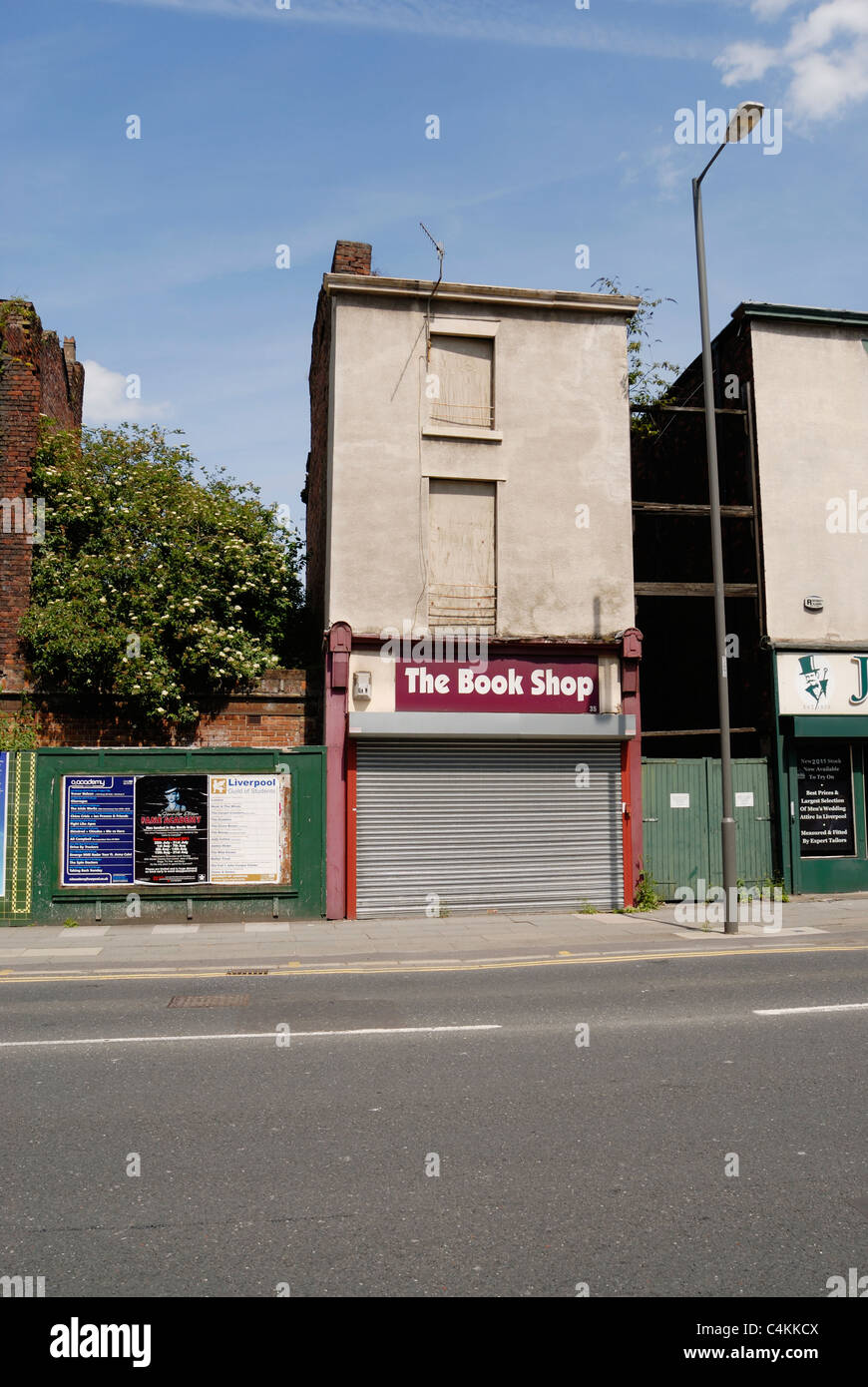 Shop closed down in a run down area close to Liverpool city centre ...