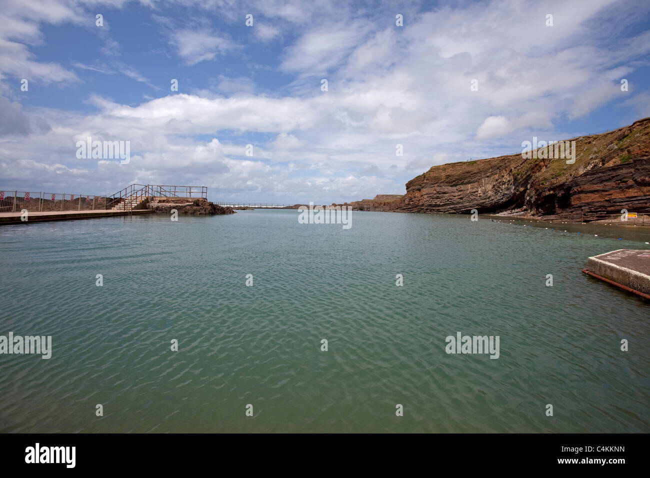 seawater swimming pool bude cornwall Stock Photo - Alamy
