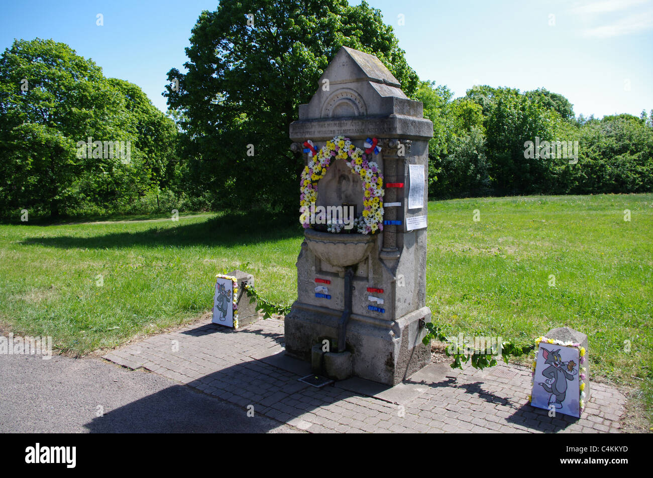 Well Dressing at Temperance Fountain, Malvern 2011 Stock Photo - Alamy