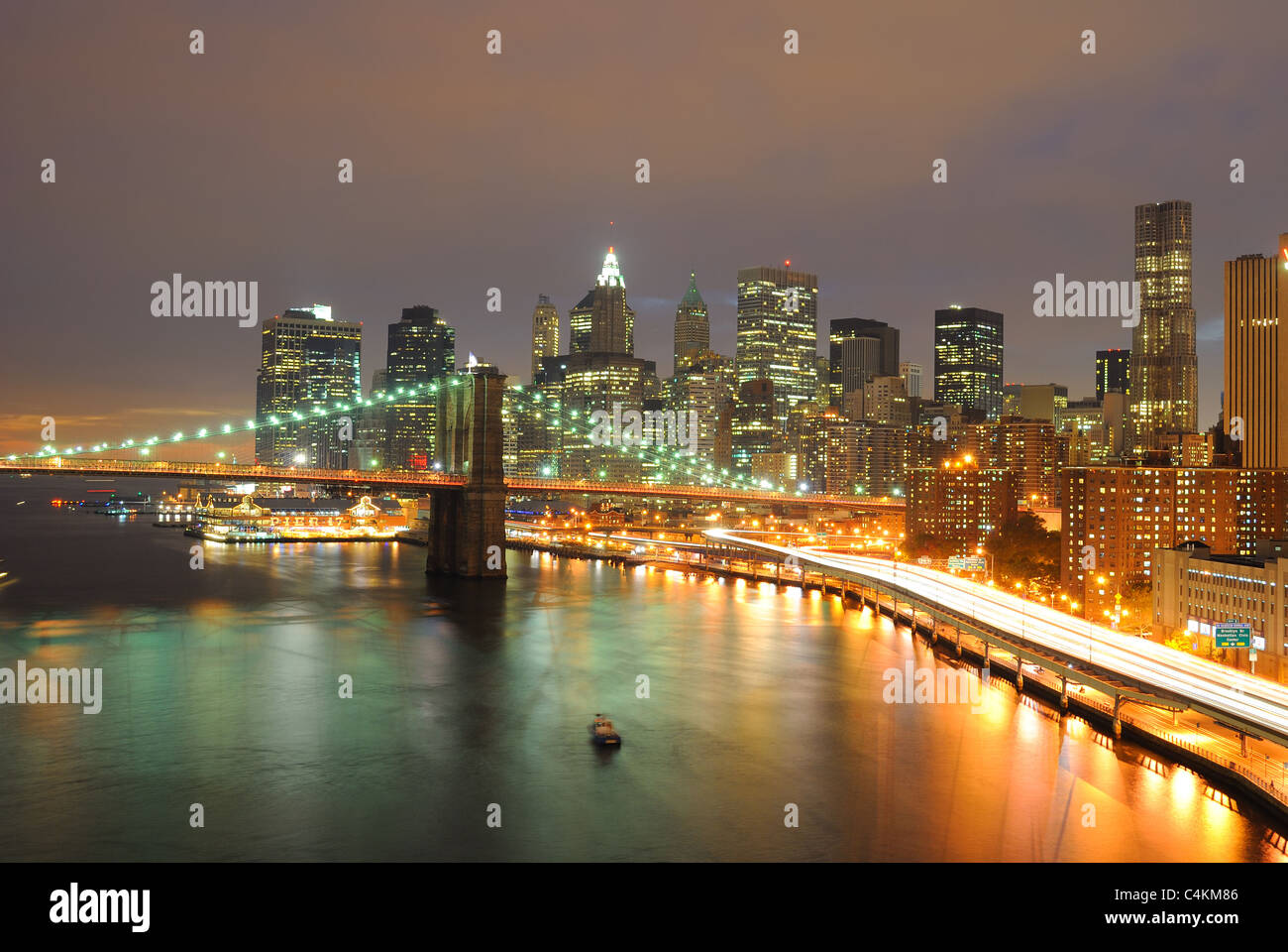 Aerial view brooklyn manhattan skyscrapers hi-res stock photography and ...