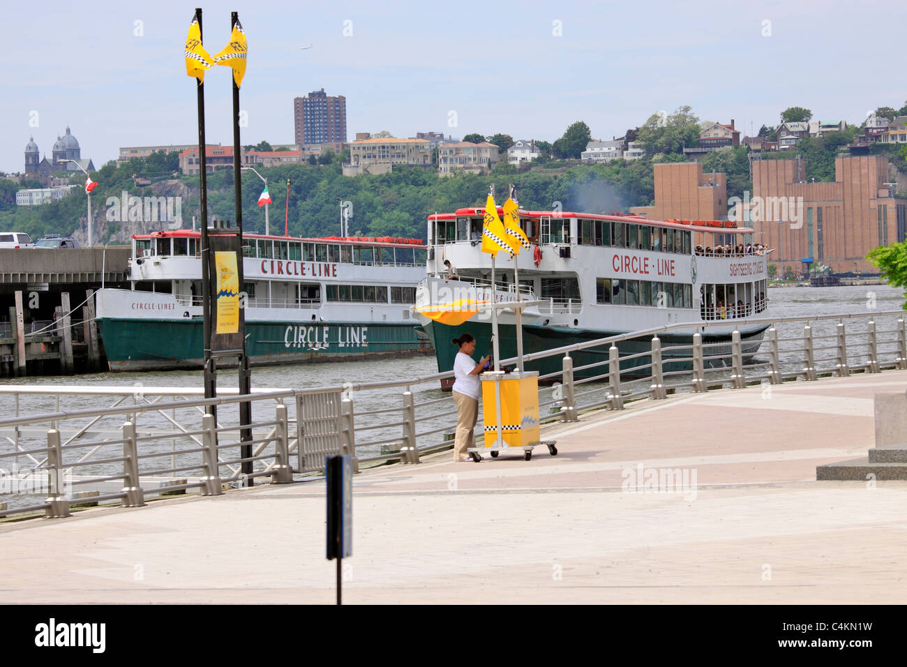 New york circle line cruise hi-res stock photography and images - Alamy