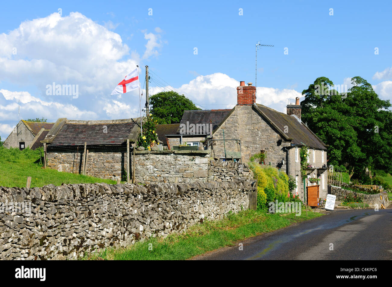 Tissington Village Stone Cottage Derbyshire Dales England Stock Photo ...