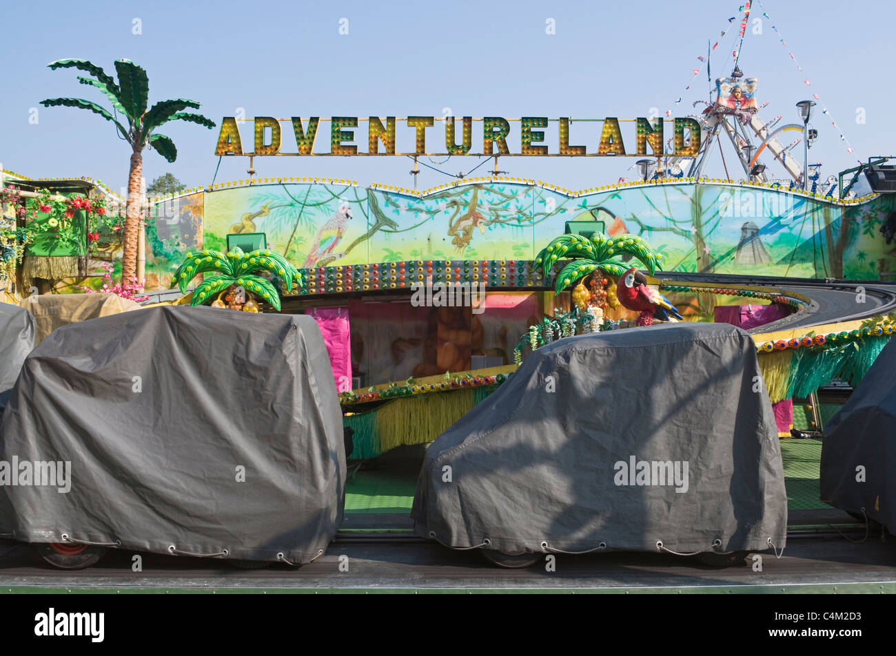Closed Amusement Park Stock Photo - Alamy
