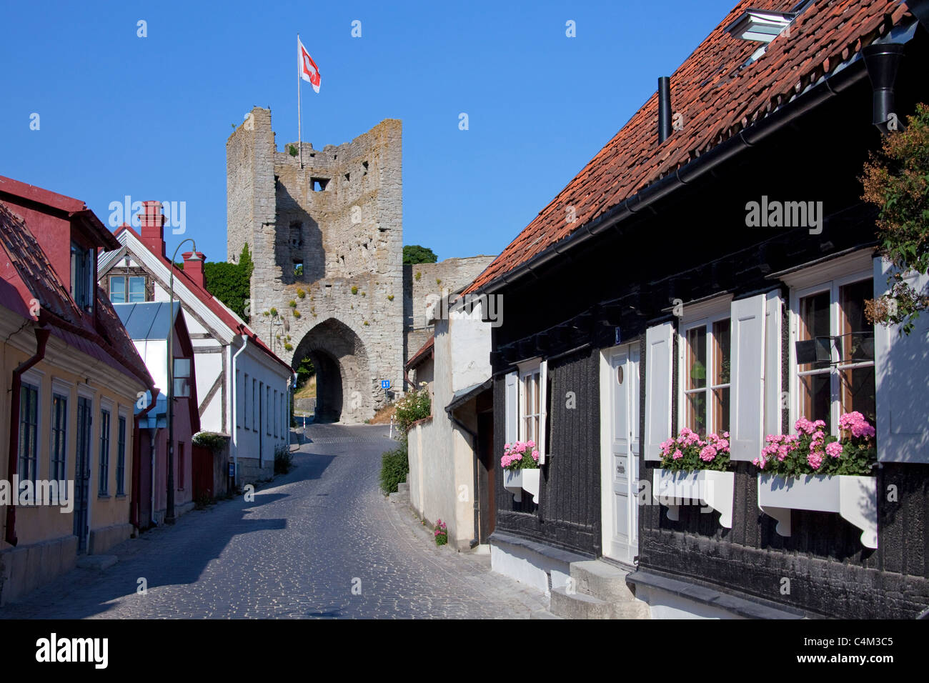 Medieval gate house hi-res stock photography and images - Alamy
