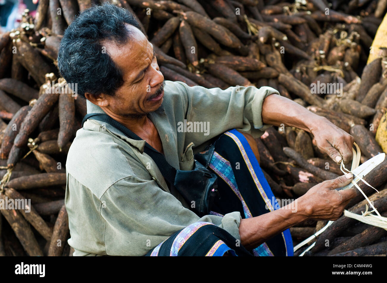 Pasar scene ende flores indonesia Stock Photo - Alamy