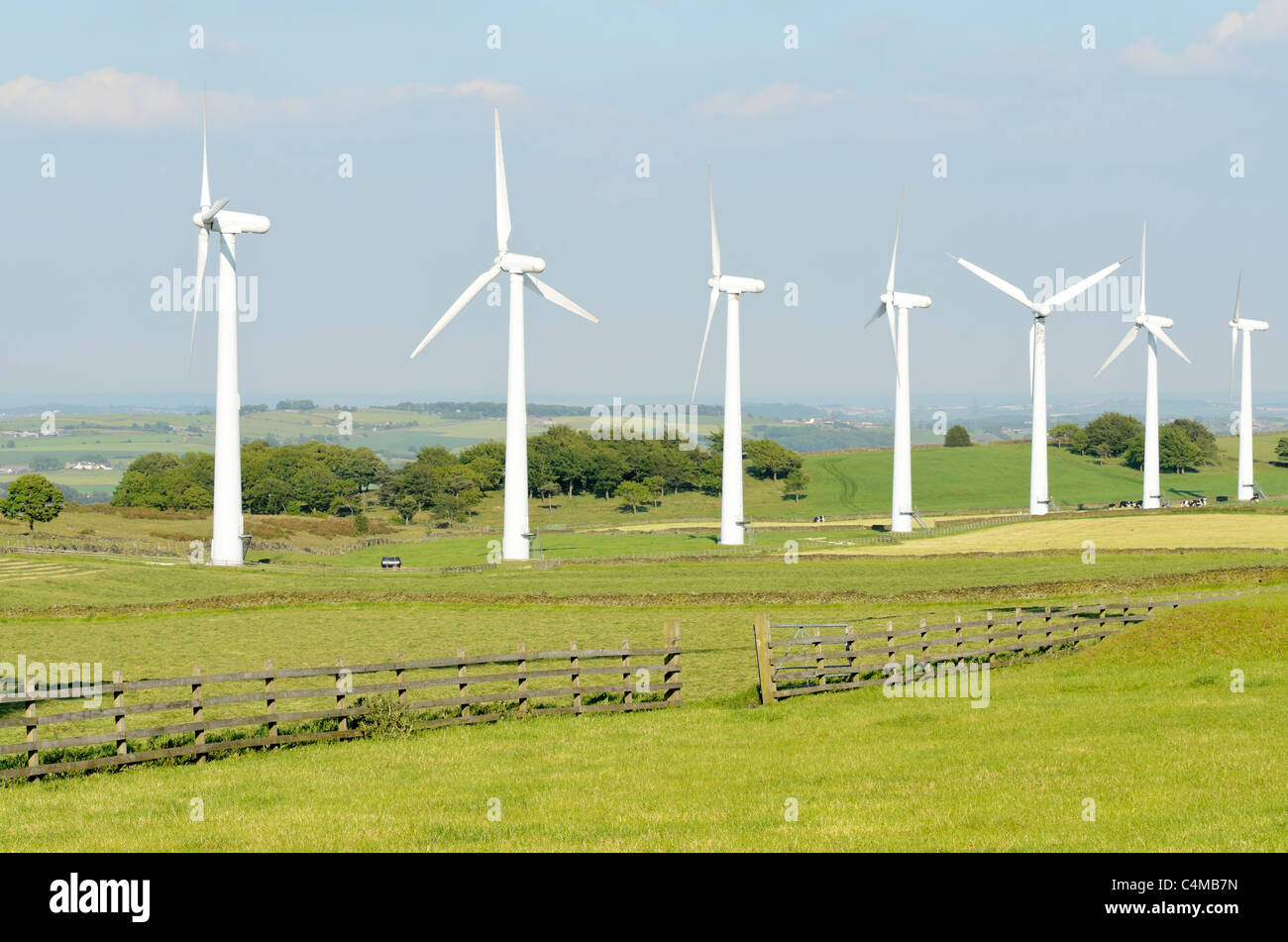 Power generation wind farm 35m in height to the hub and a rotor ...