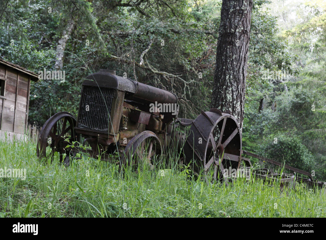 Old antique tractor hi-res stock photography and images - Alamy