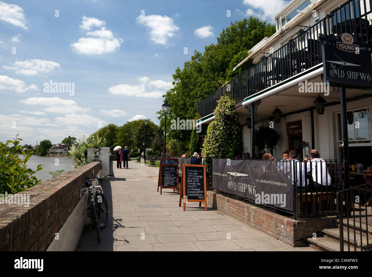 The Old Ship public house beside River Thames, Hammersmith, West London ...