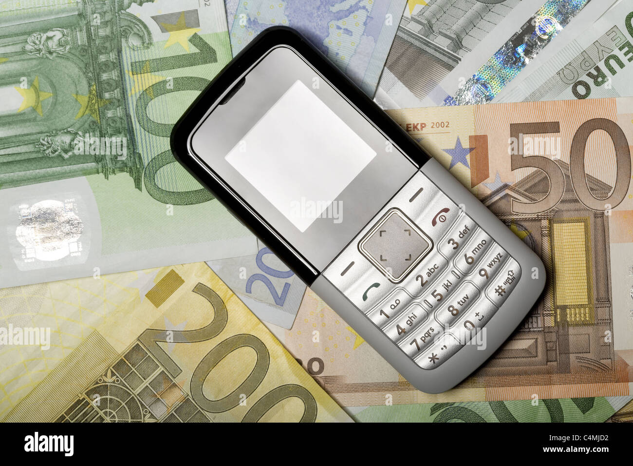 Silver mobile phone close up hi-res stock photography and images - Alamy