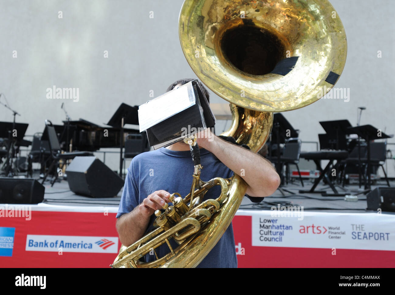 Marching band tuba player hi-res stock photography and images - Alamy