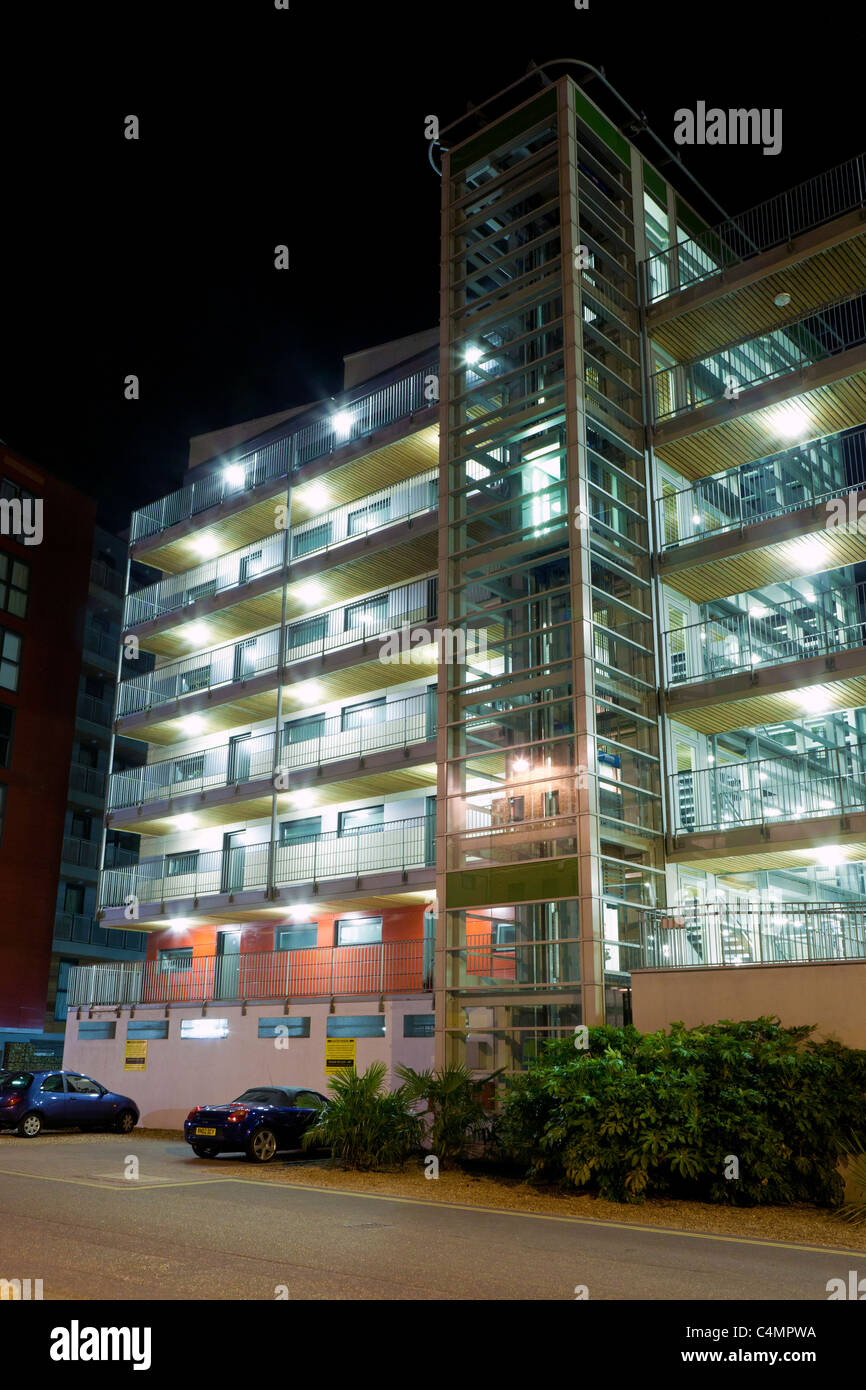 Modern luxury apartments flats hi-res stock photography and images - Alamy