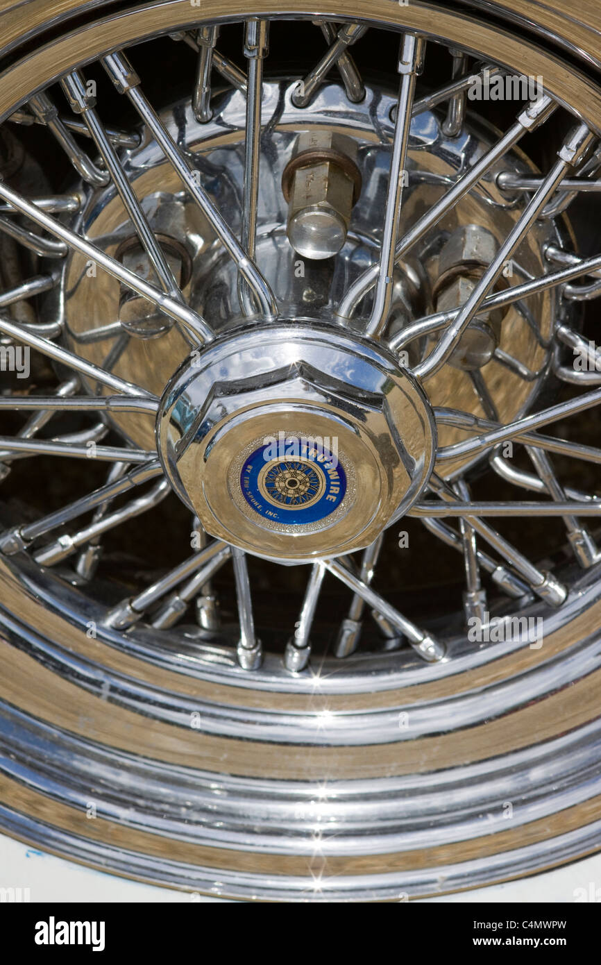 Chromes rims hi-res stock photography and images - Alamy