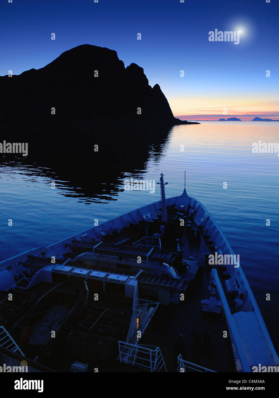 Lofoten islands norway ship hi-res stock photography and images - Alamy