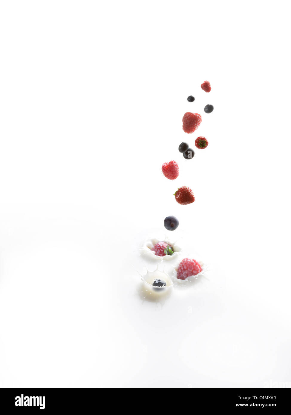 Fruit splash hi-res stock photography and images - Alamy