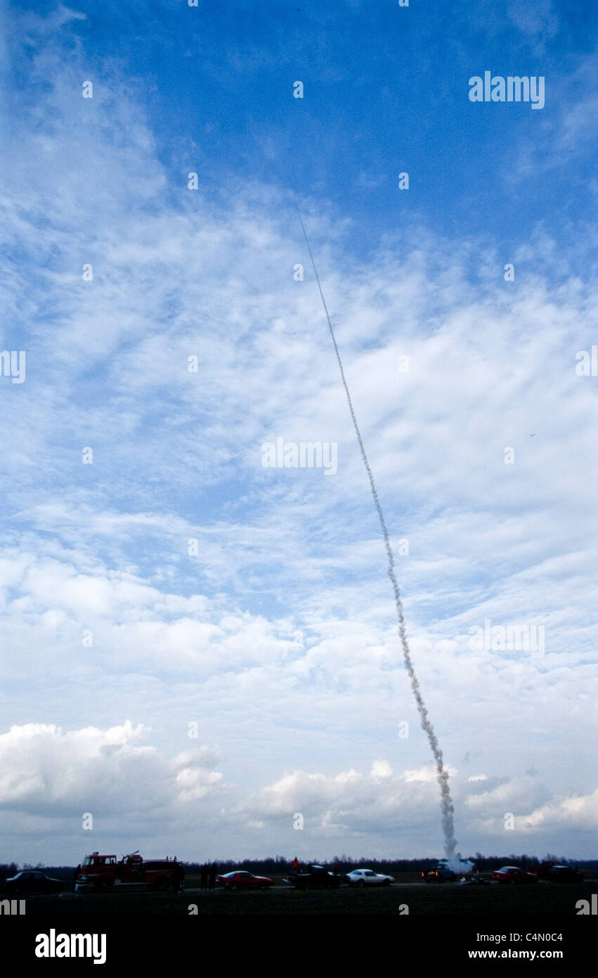 Launches rockets hi-res stock photography and images - Alamy
