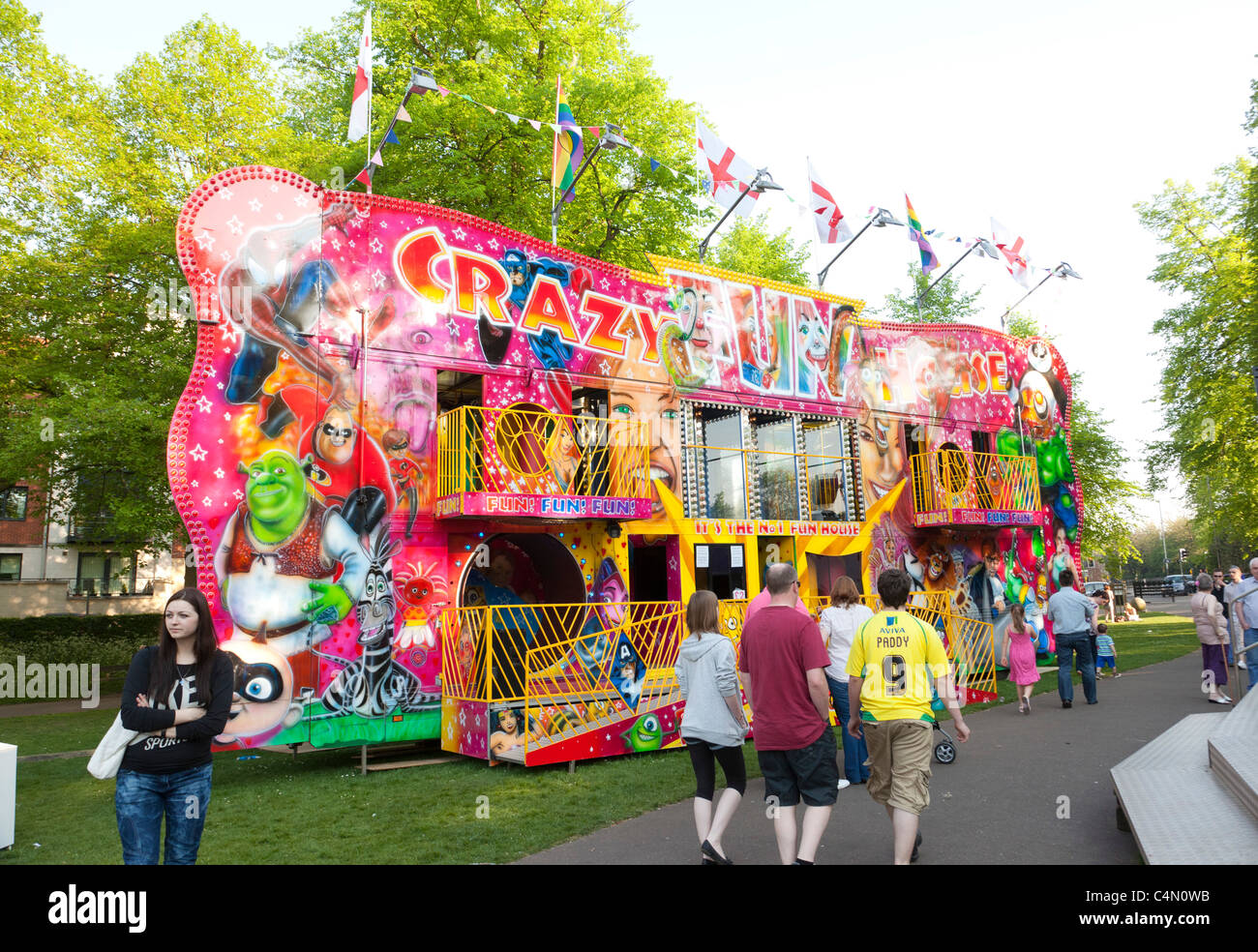 Fairground uk hi-res stock photography and images - Alamy