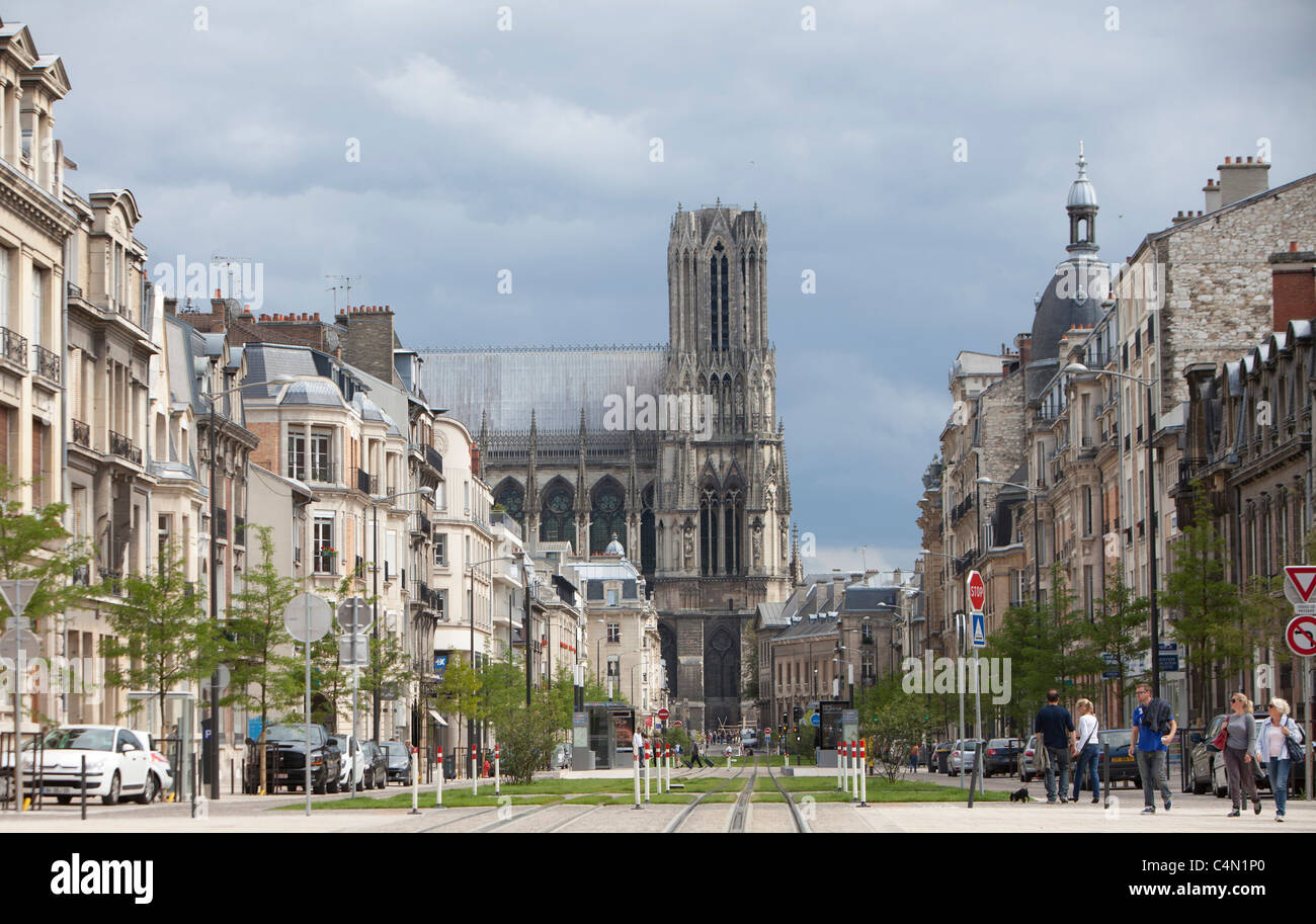 Reims cathedral france hi-res stock photography and images - Alamy