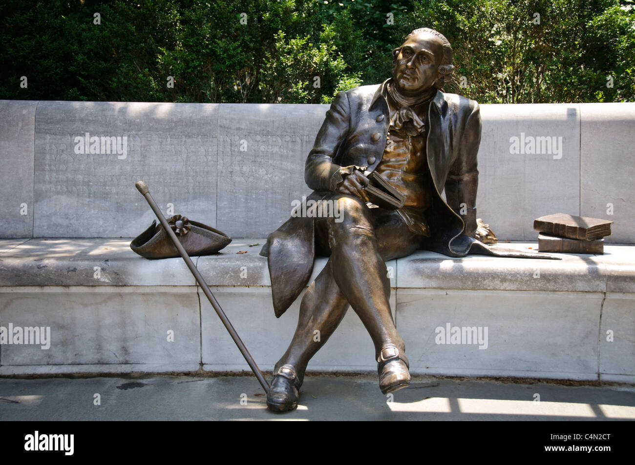 George mason statue hi-res stock photography and images - Alamy