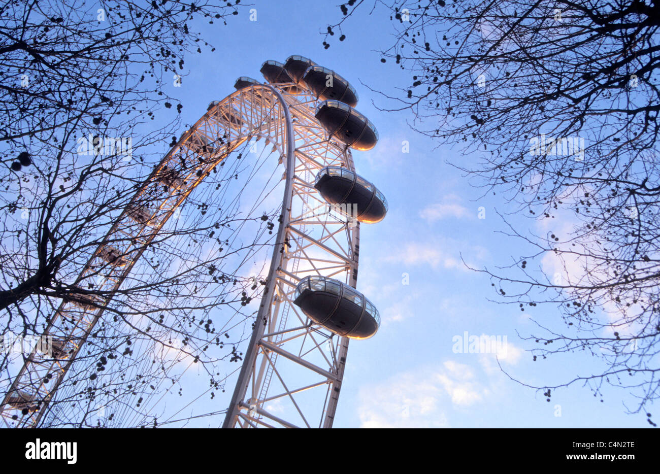 Photography of the London Eye taken by the official photographer to the ...