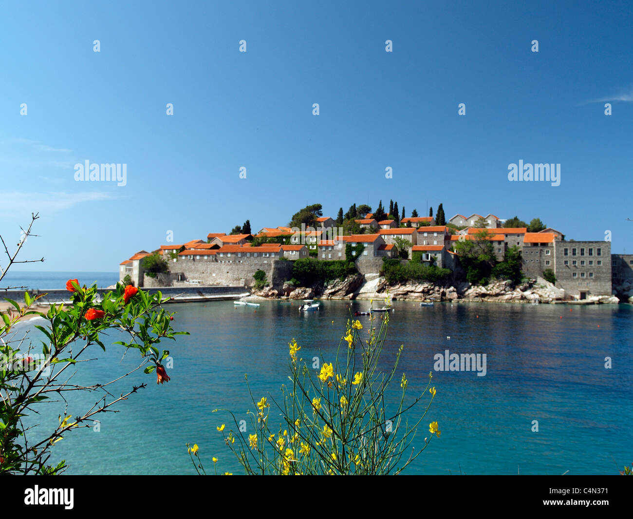 St. Stefan (Sveti Stefan) daytime clear sky Stock Photo - Alamy