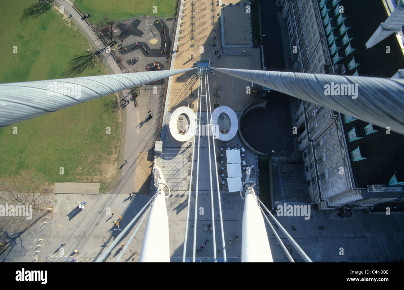 Photography of the London Eye taken by the official photographer to the ...