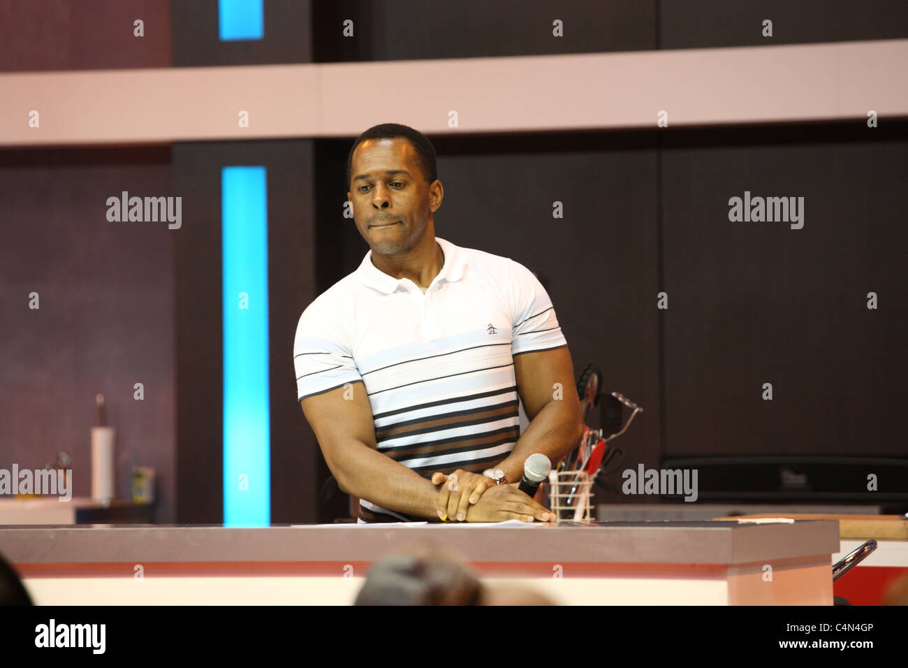 Male tv presenter hi-res stock photography and images - Alamy