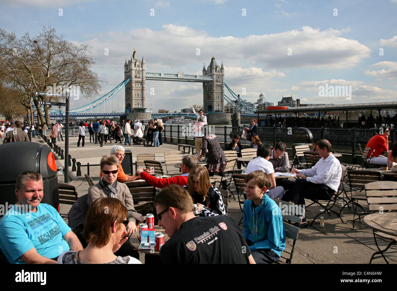 Tourists in London by Tower Bridge Stock Photo - Alamy