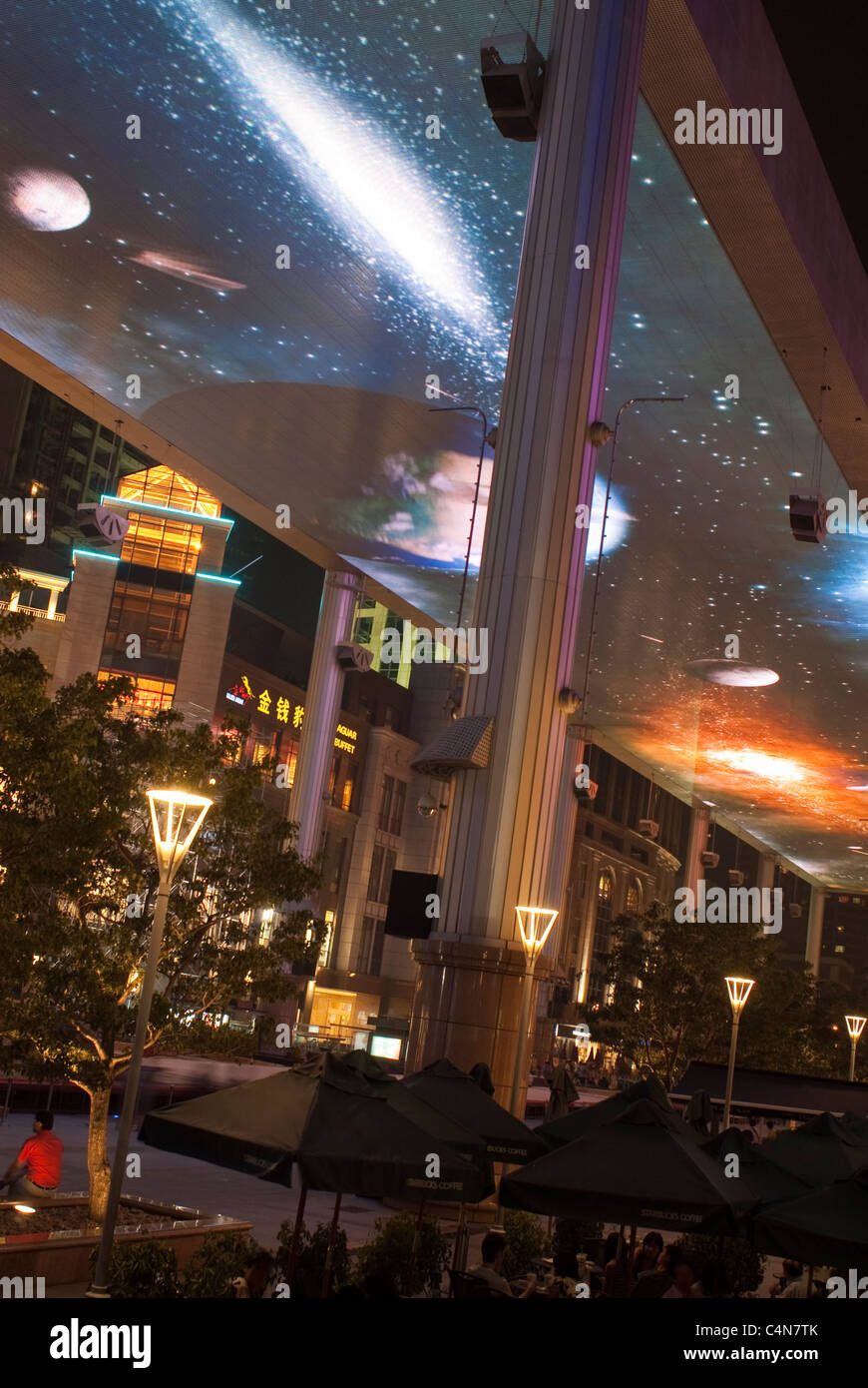 Big screen projection hi-res stock photography and images - Alamy