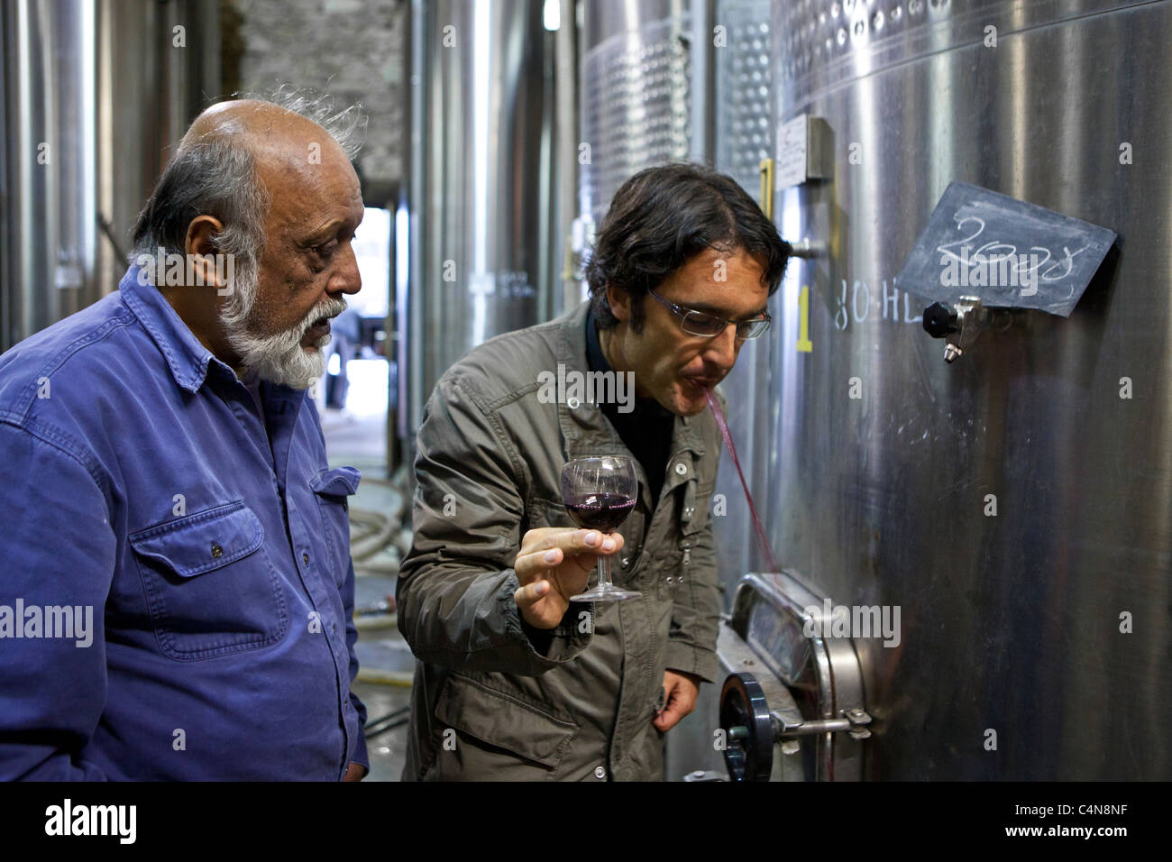 Chateau wine tasting french france hi-res stock photography and images ...