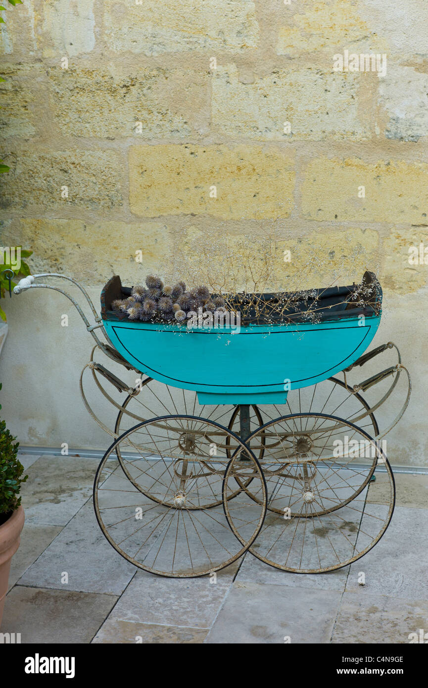 Antique ephemera hi-res stock photography and images - Alamy